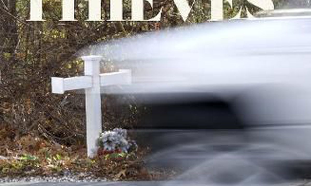 The Cross Thieves by Alan Fyfe — Readings Books