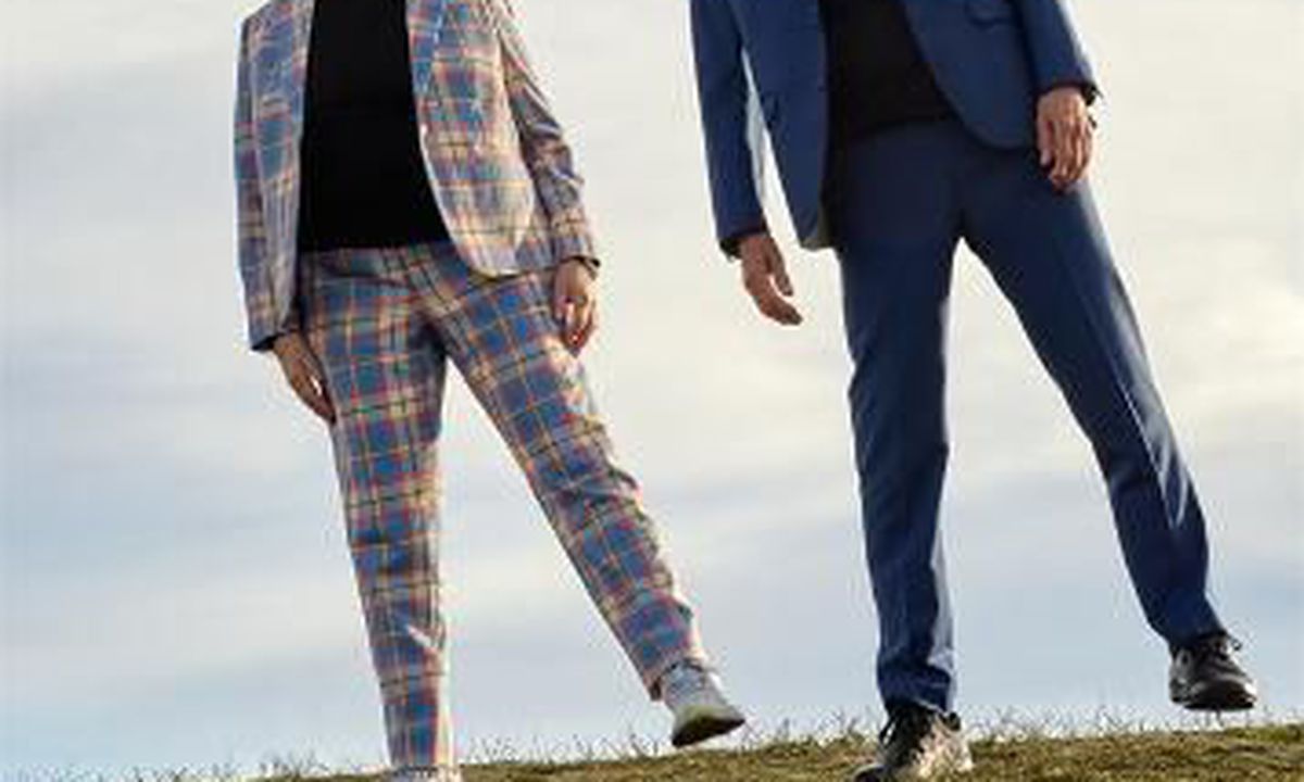 How to Dress for Old Age by David Carlin and Peta Murray — Readings Books